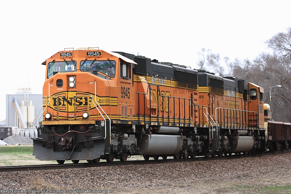 BNSF 9945 north